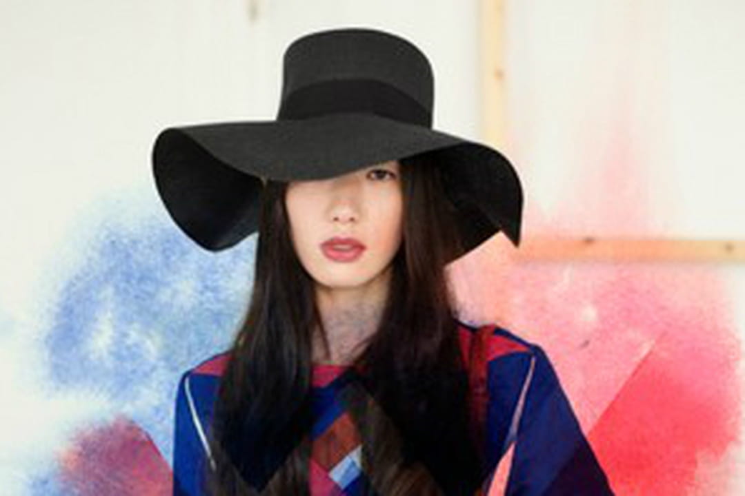 Chapeau bas
