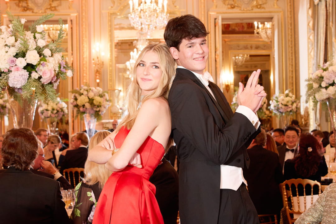 Madelyn Netto et William Dejoux font leur entrée au Bal des Débutantes
