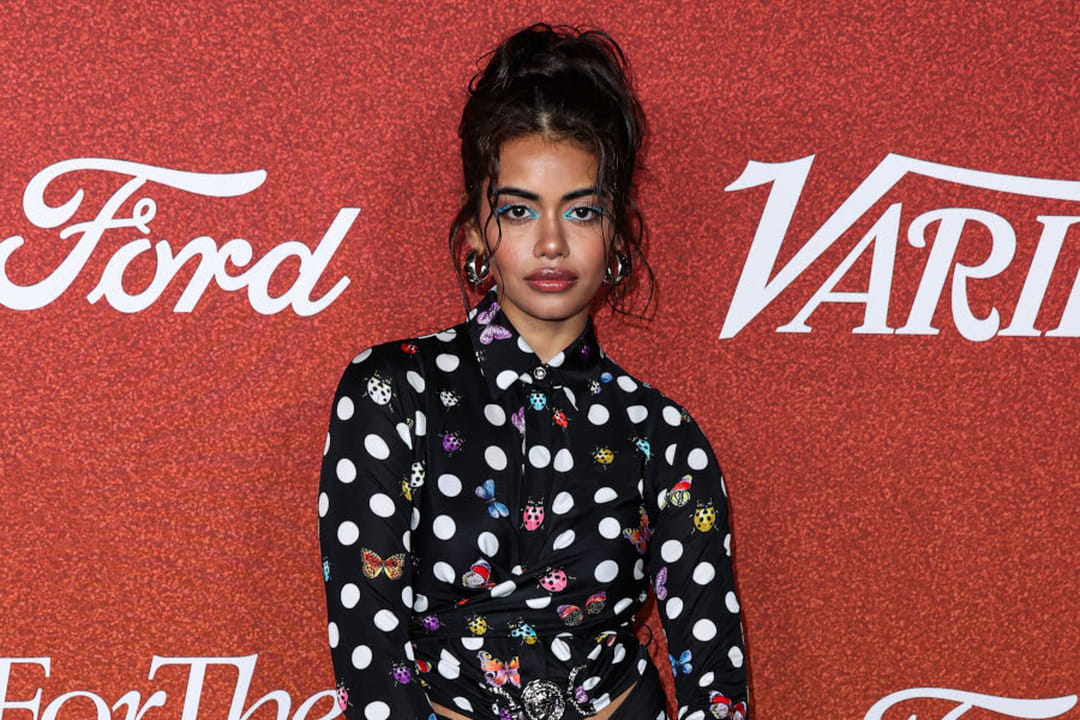 Top : le regard bleu de Megan Suri