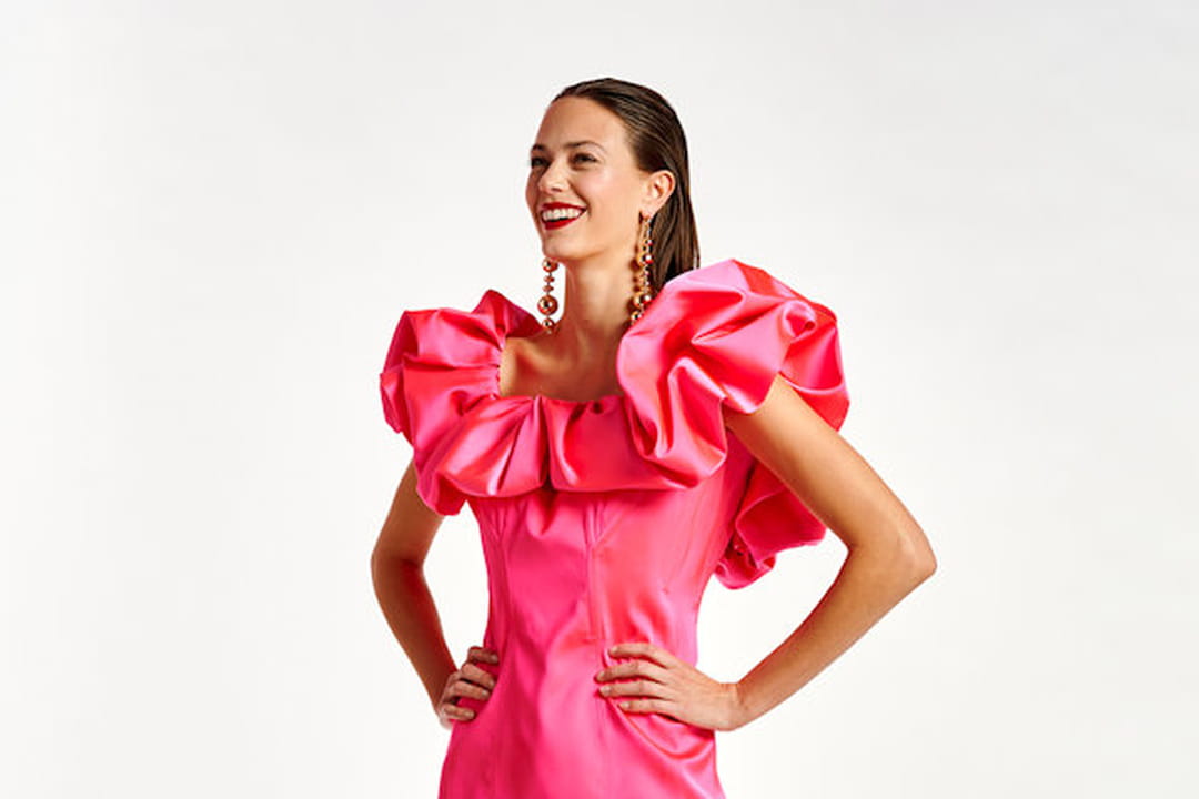 Micro robe en satin de Essentiel Antwerp