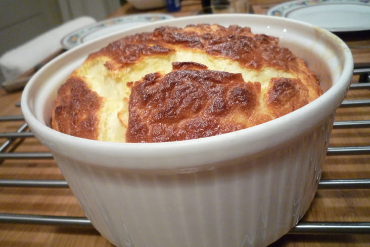 Recette de Soufflé au fromage tout simple : la recette facile