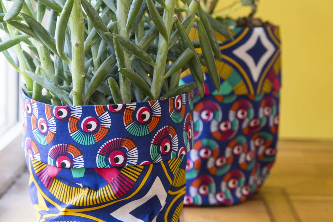 Coudre un cache-pot en tissu wax