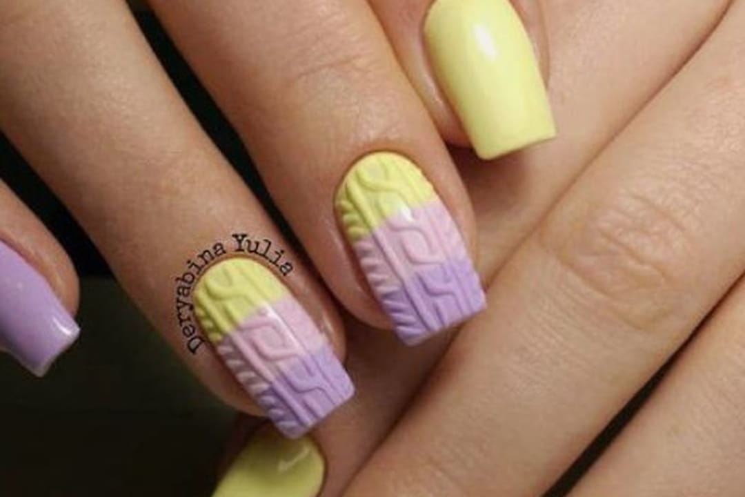 Nail art ongles effet pull tricolore