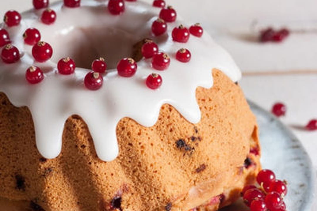 Cake moelleux aux fruits rouges