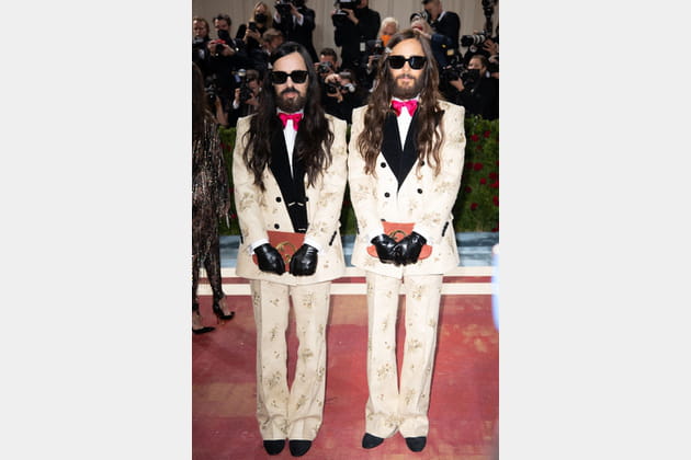 Alessandro Michele et Jared Leto en costumes Gucci