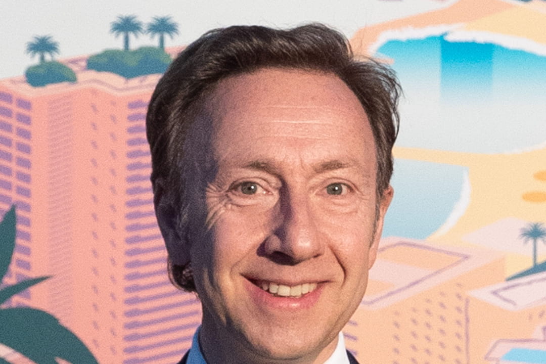Stéphane Bern : son drôle de cadeau à Macron