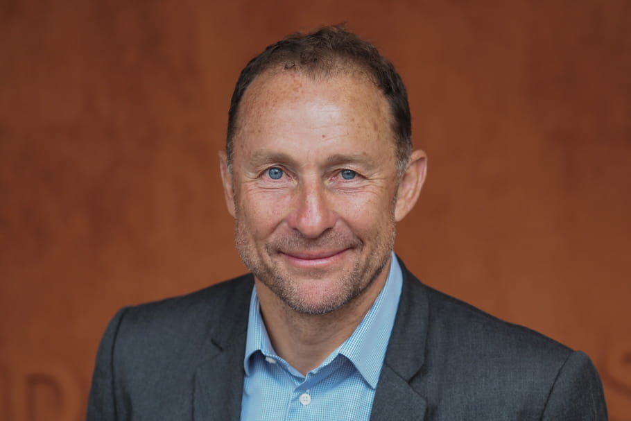 Jean-Pierre Papin parle d'Emily, sa fille handicapée, "le combat d'une vie"