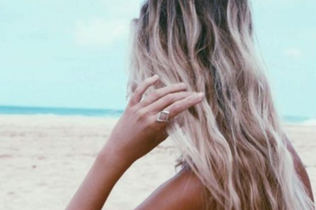 Le demi-bun wavy