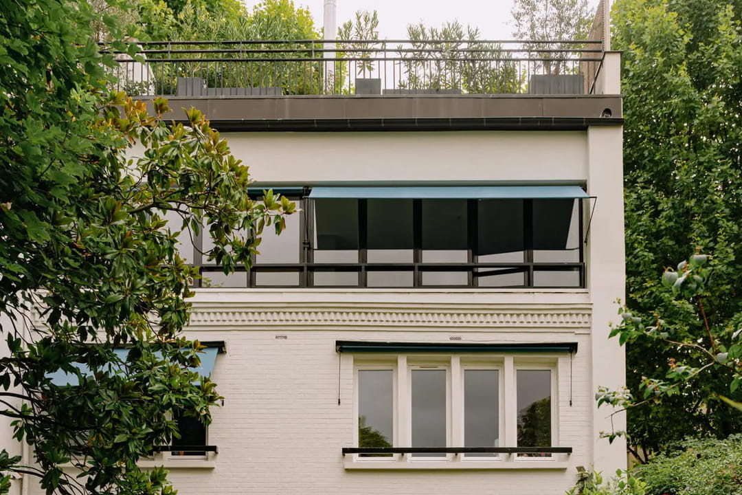 Après : une toiture rénovée qui gagne une belle terrasse