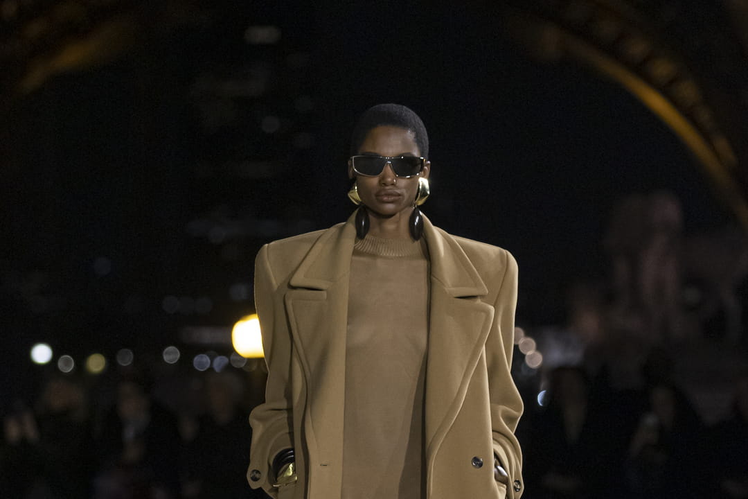Look 22 du défilé Saint Laurent