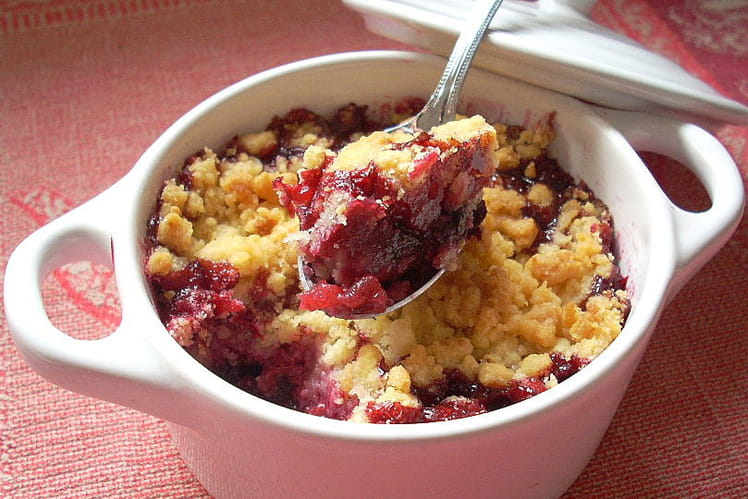 Recette de Crumble aux fruits rouges : la recette facile