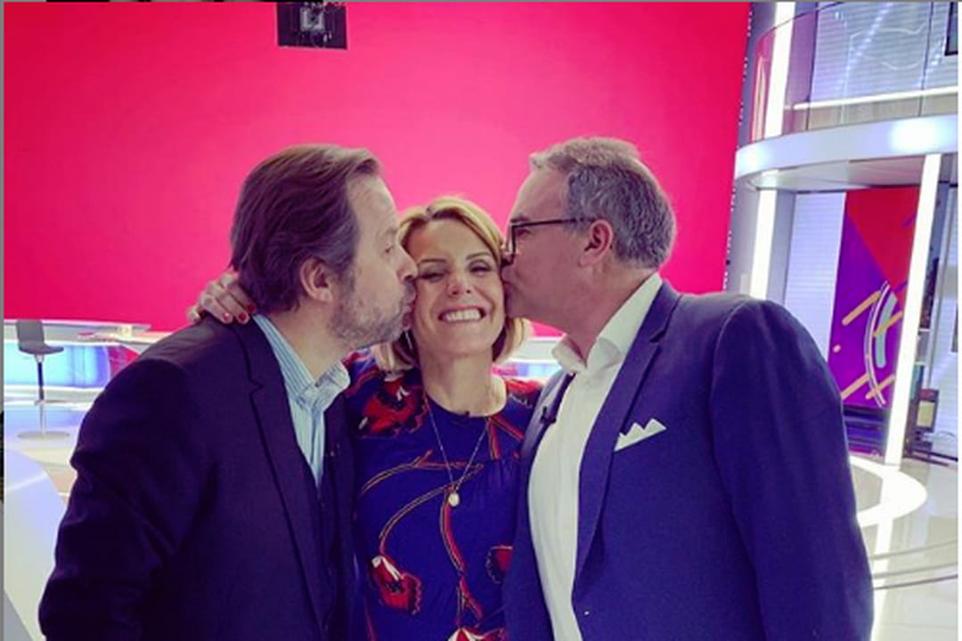 Laura Tenoudji bien entourée