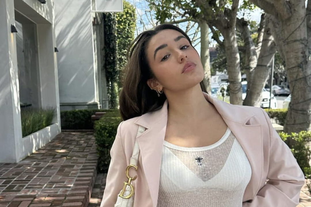 Maya, ose la transparence