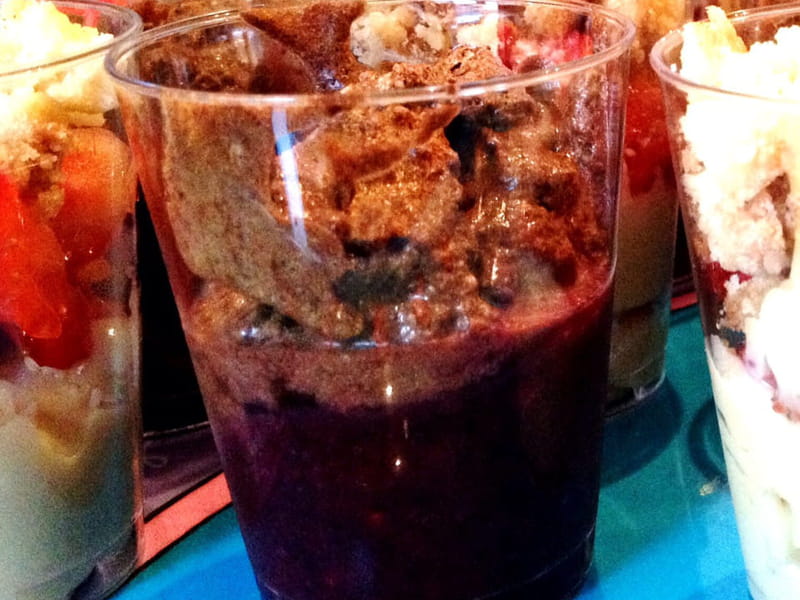 Recette de Duo de mousse chocolat et coulis de fruits rouges