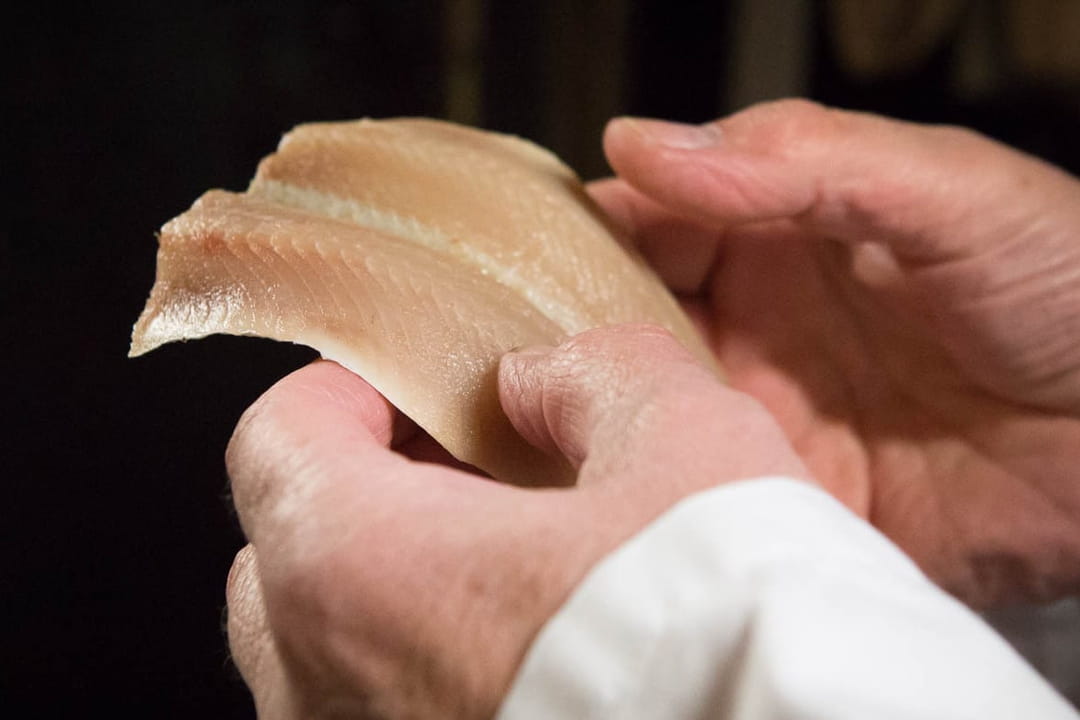 Faire du poisson fumé : la fumaison traditionnelle selon JC David