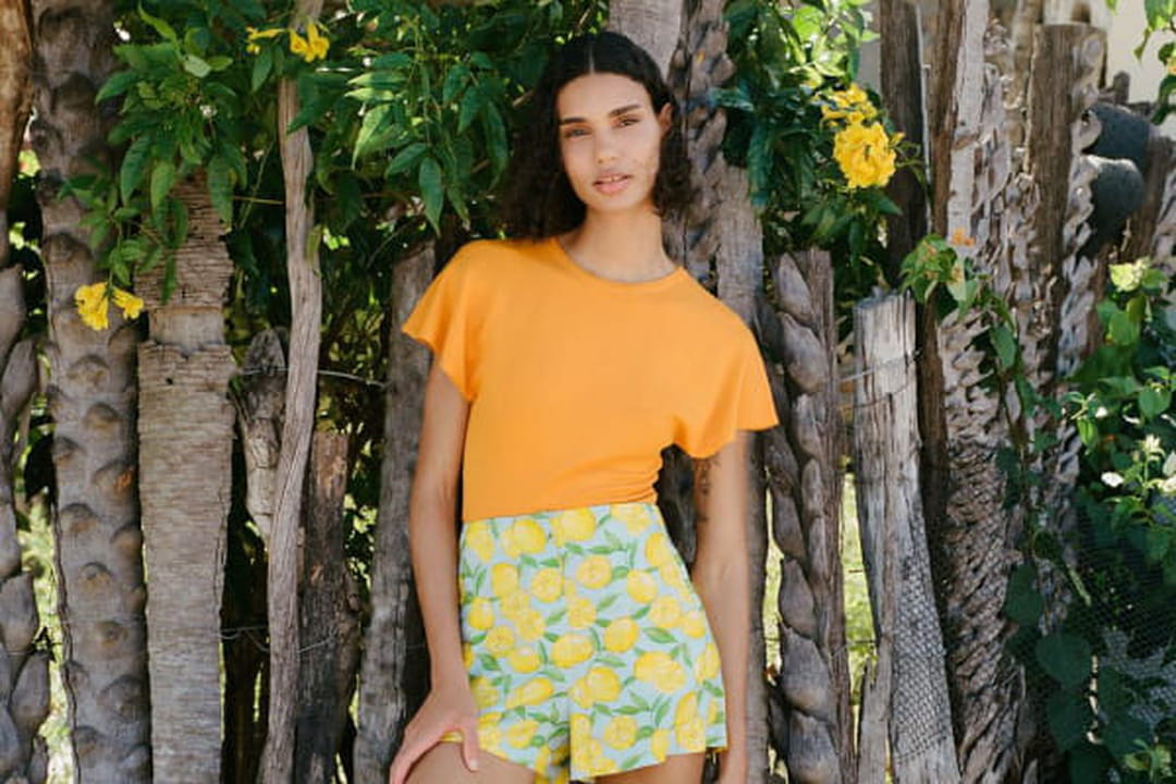 Short imprimé citron