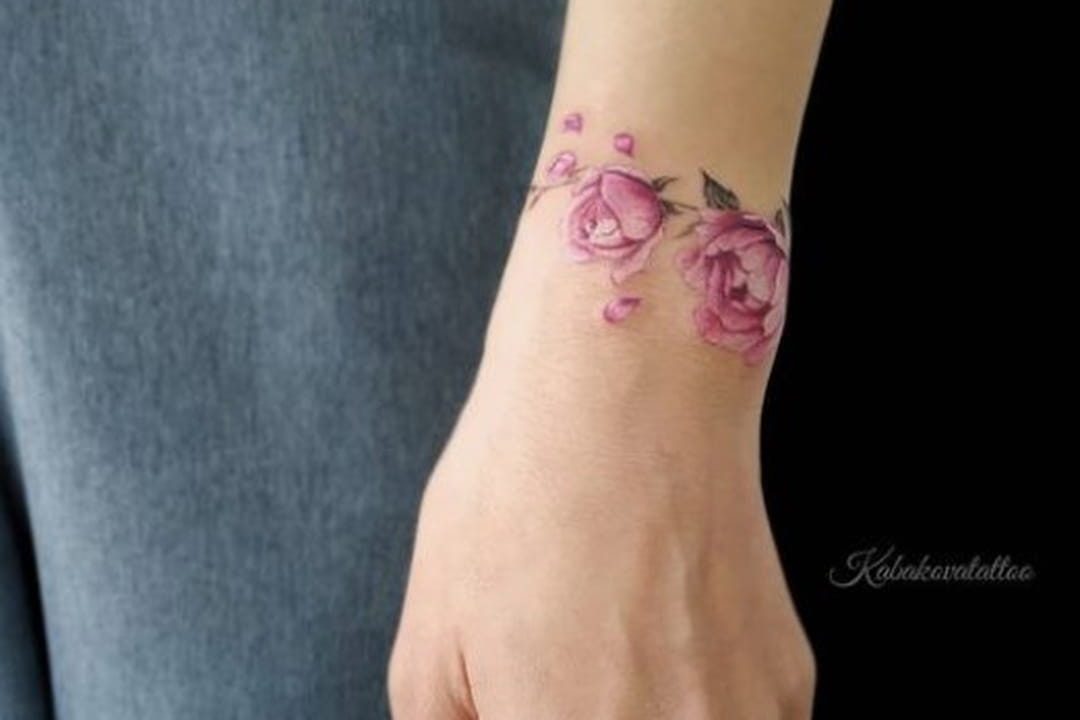 Tatouage Femme Poignet Braceletnull
