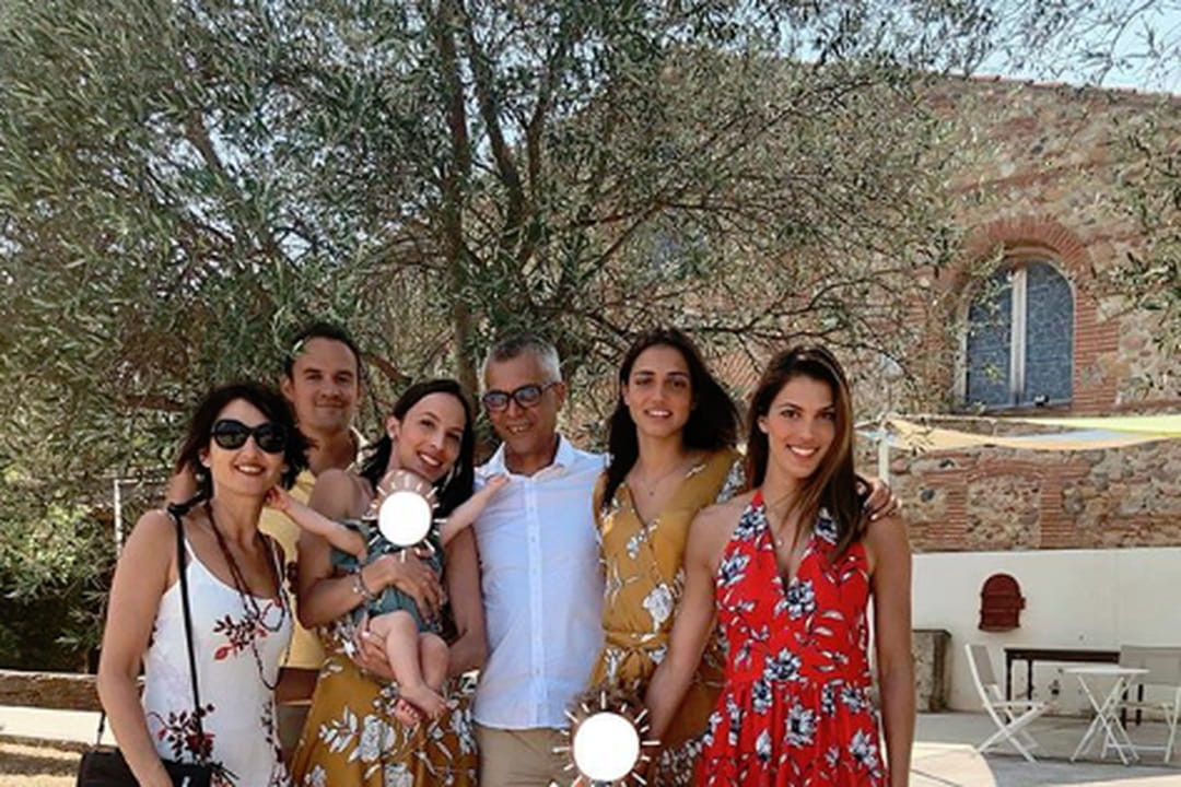 La famille d'Iris Mittenaere se retrouve