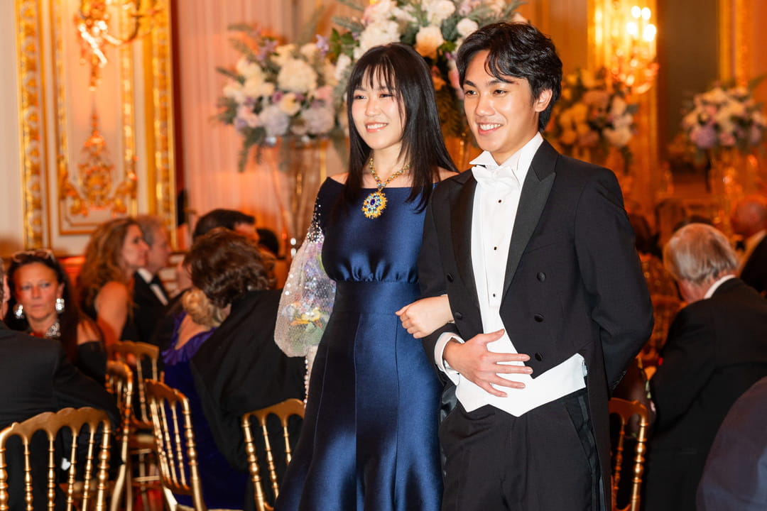 Bal des Débutantes : Angel Zhang et Daniel Zhang font leur entrée