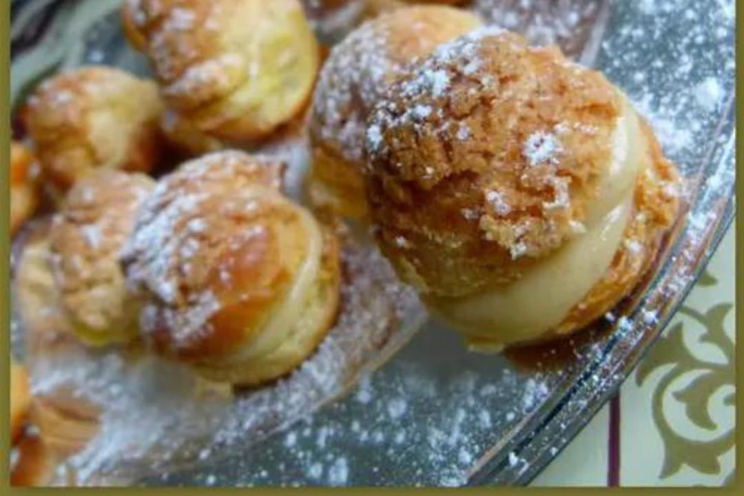 Choux craquelins et crème aux épices de Noël