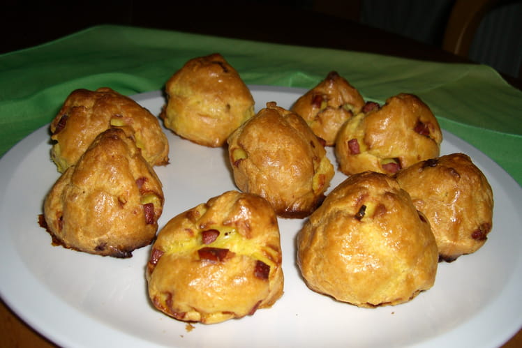 Recette de Mini gougères aux dés de jambon