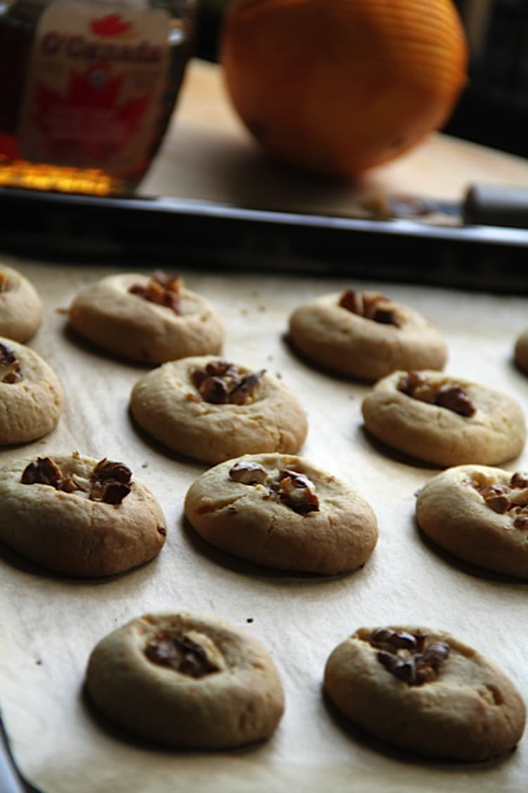 Recette de Biscuits au sirop d'érable et aux noix