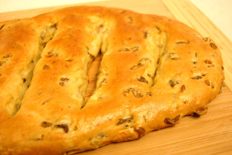 Recette de Fougasse aux olives : la recette facile