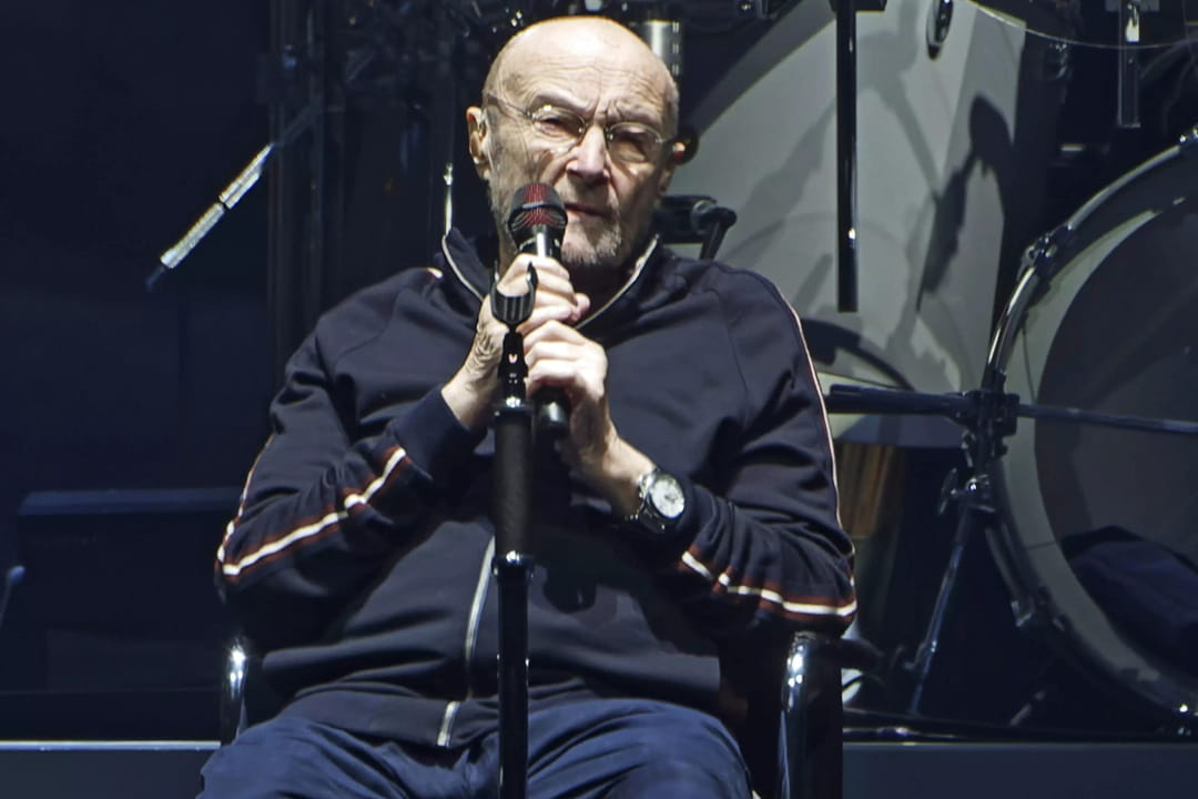 Phil Collins, hospitalisé : est-il mal en point