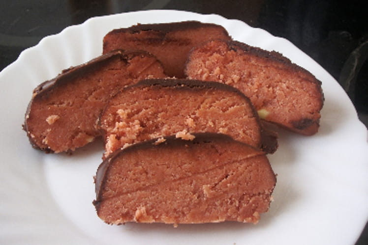 Recette de Gâteau aux biscuits roses : la recette facile