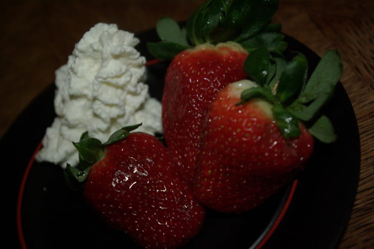 Recette de Fraises chocolat chantilly
