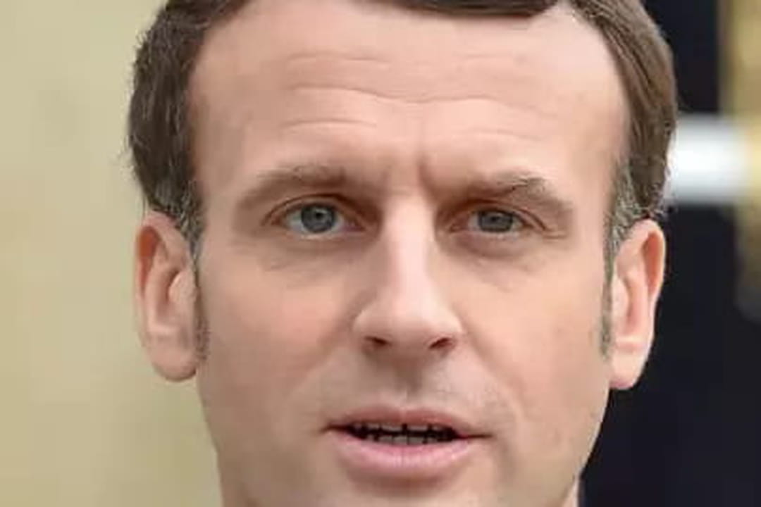 Emmanuel Macron, au concert d'Elton John en pleines émeutes