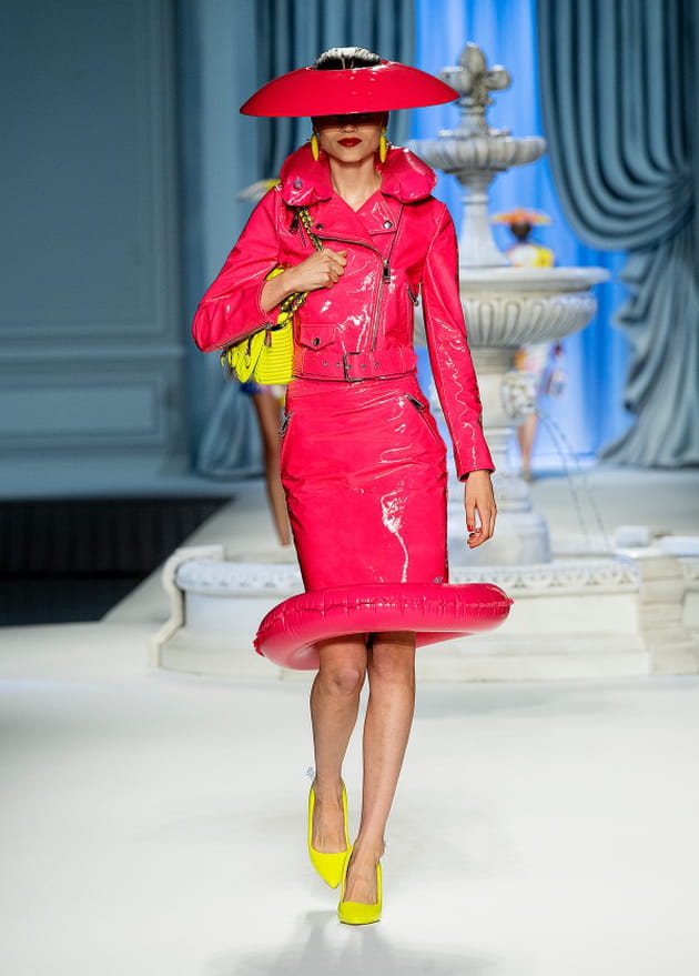 Look 39 du défilé Moschino