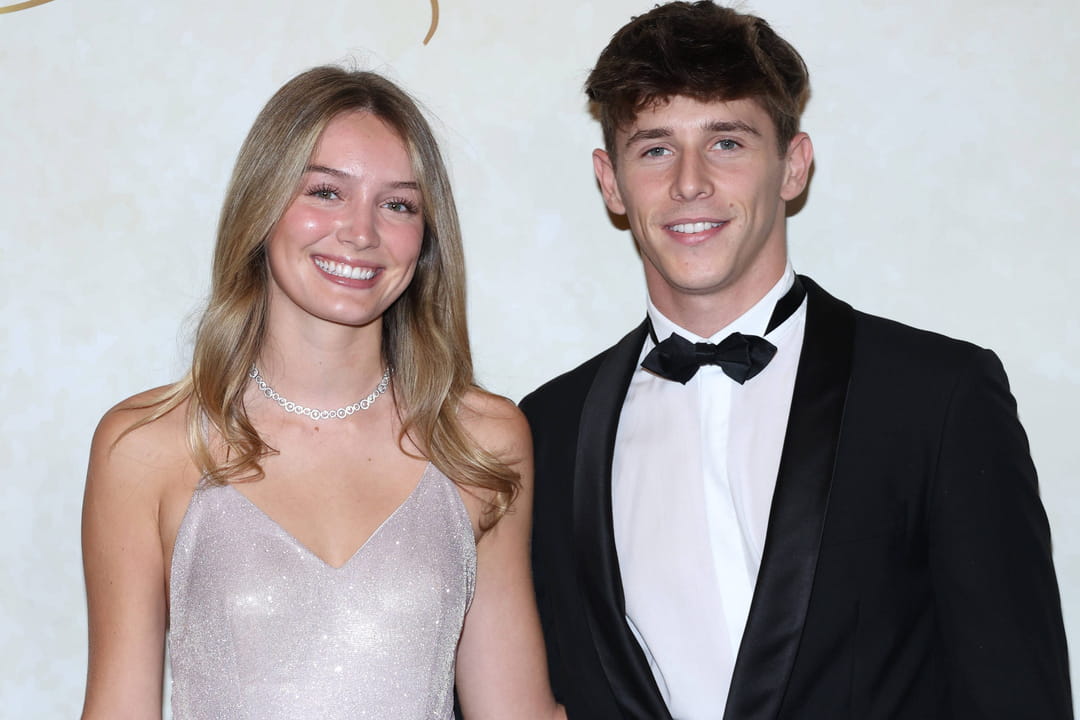 Le pilote Arthur Leclerc et sa compagne, élégants pour le Bal du ...
