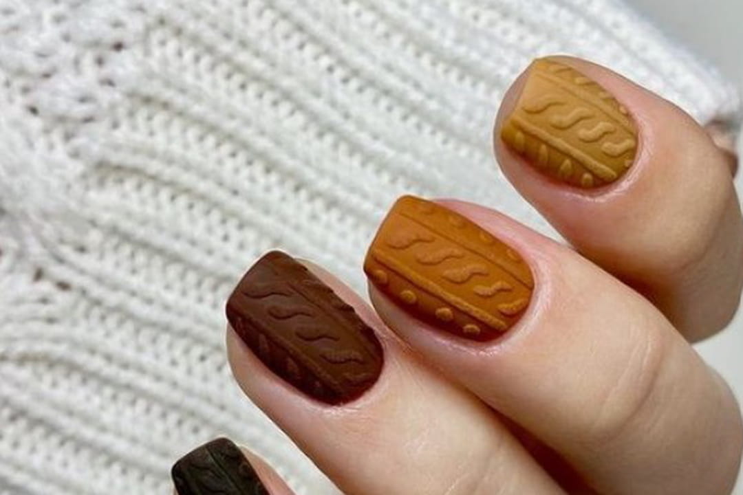 Nail art ongles effet pull d'automne
