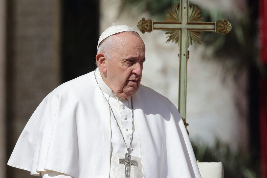 Le cadeau exceptionnel du pape au roi Charles III