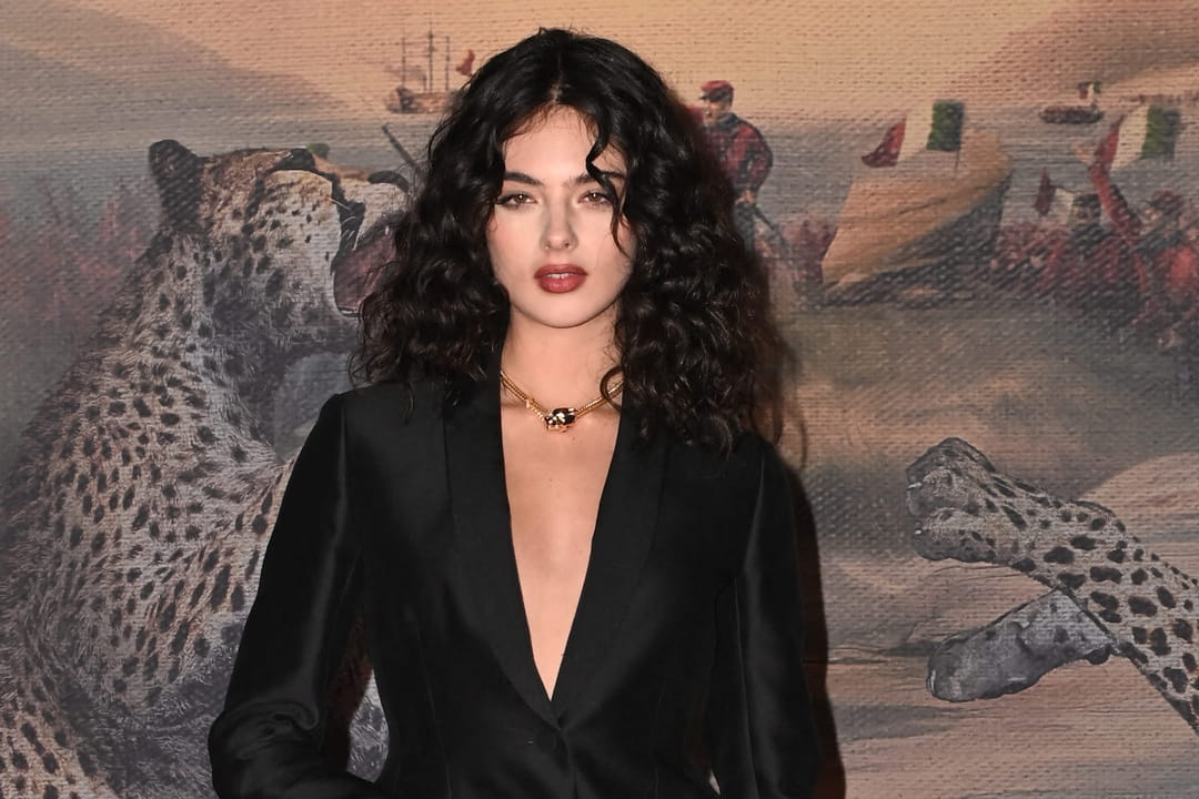 En princesse gothique, Deva Cassel est la plus belle sur le tapis rouge