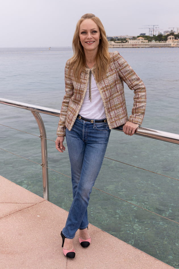 Vanessa Paradis en veste en tweed