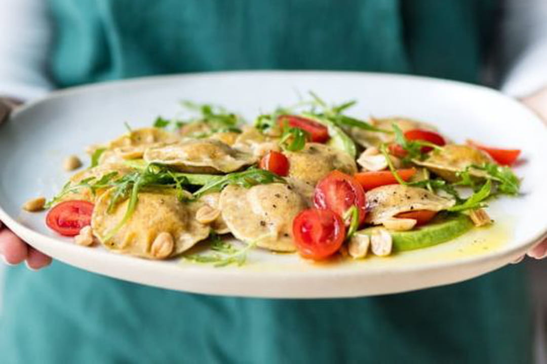 Salade de ravioli bio au blé complet petits pois tendre et fondants