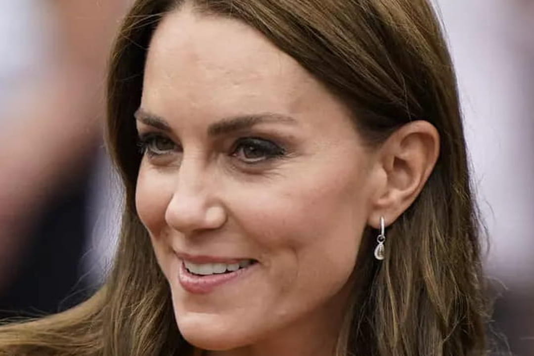 Kate Middleton, bouleversée par la mort d'une jeune fille "aussi humble"