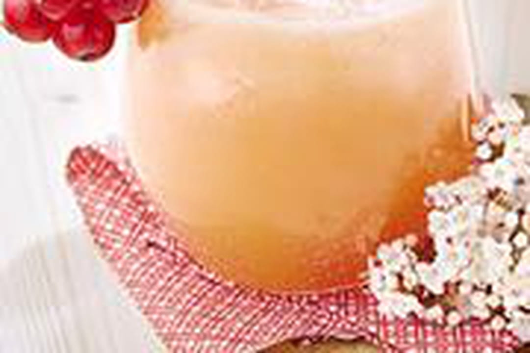 Cocktail pétillant aux groseilles et melon