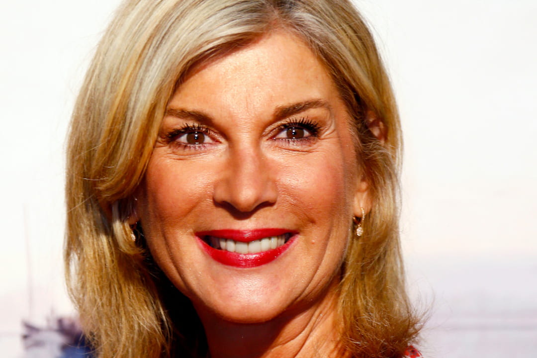 Les pommettes saillantes de Michèle Laroque