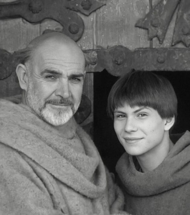 Sean Connery et Christian Slater dans le film Au Nom de la Rose