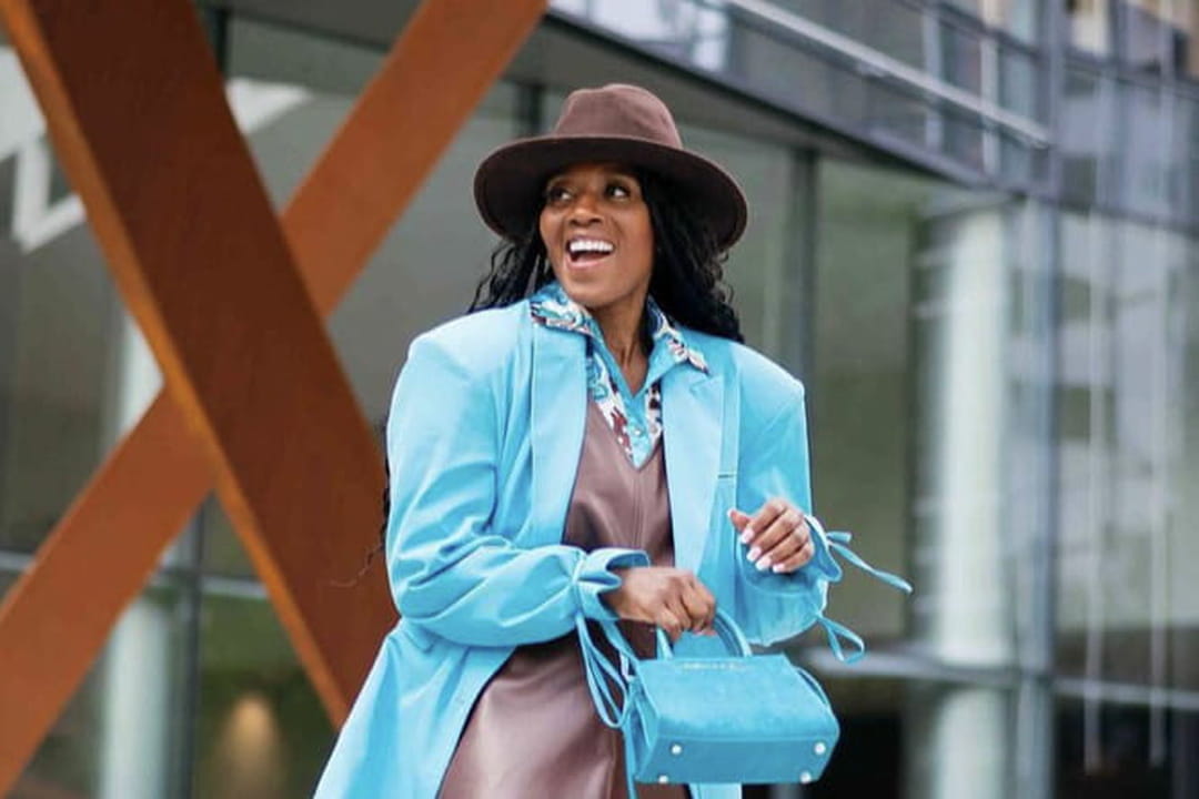 Sharron, color fever