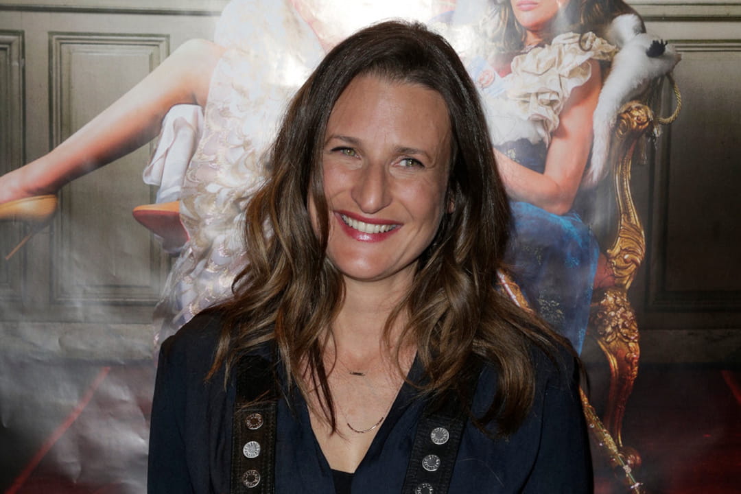 Camille Cottin, angélique avec son brushing wavy