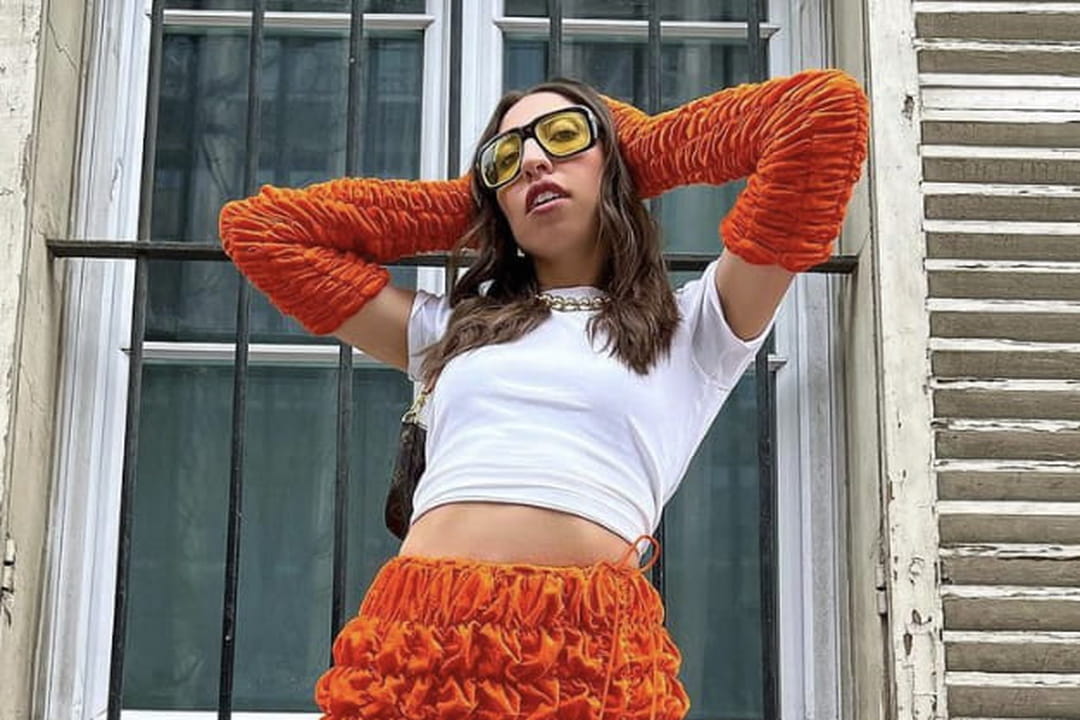 Caroline, orange obsession