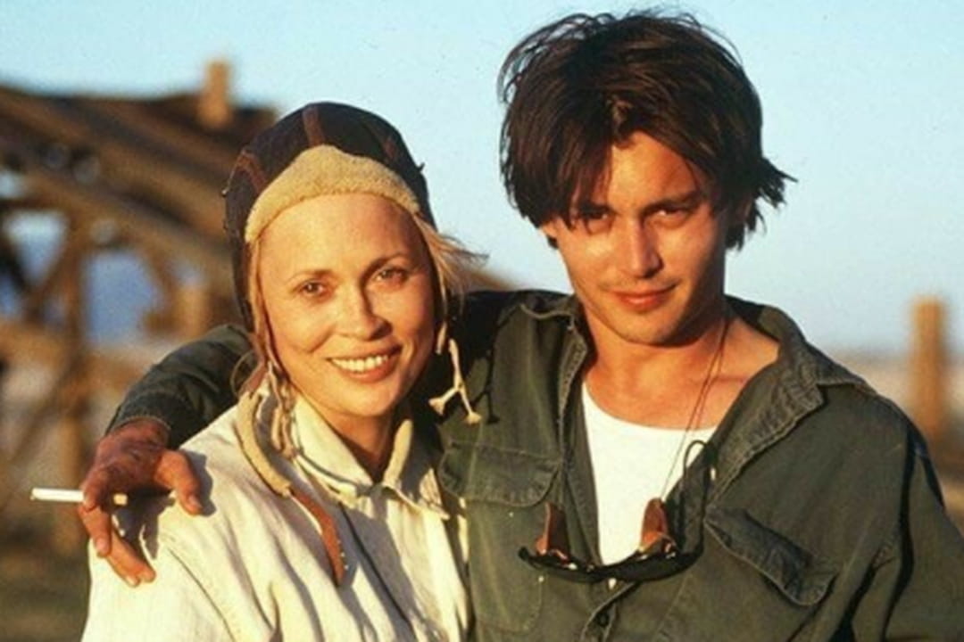 Faye Dunaway et Johnny Depp dans Arizona Dream en 1993
