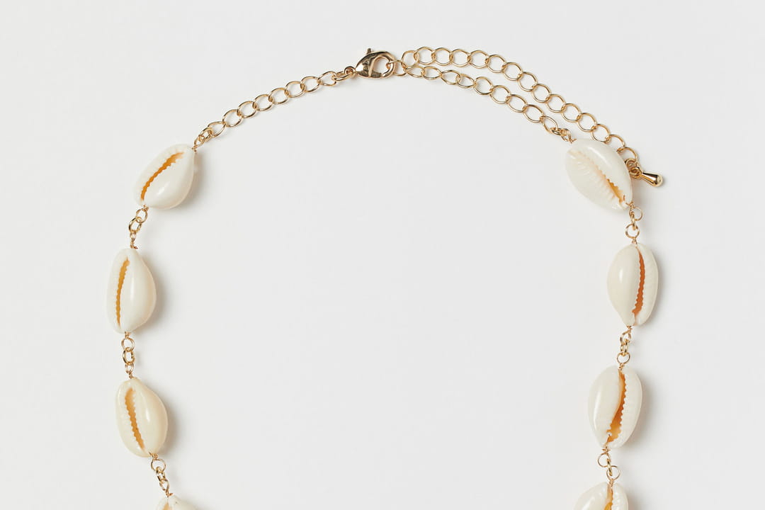 Collier en coquillages bruts de H&M