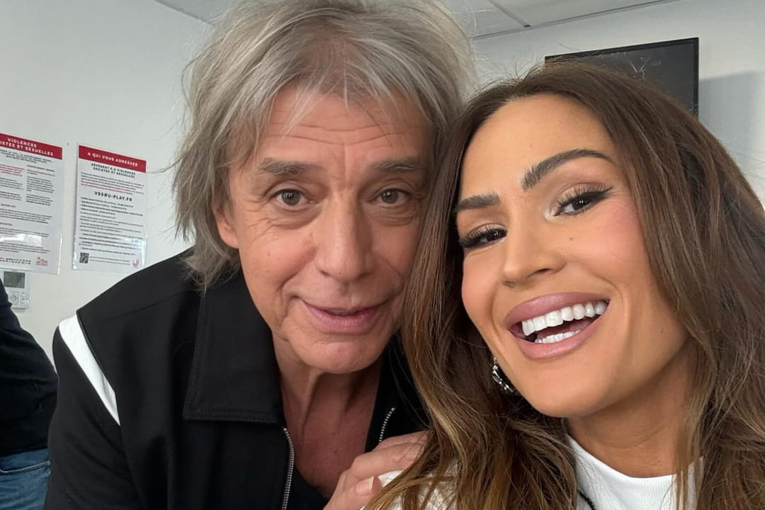 Jean-Louis Aubert et Vitaa : selfie en coulisses des Enfoirés