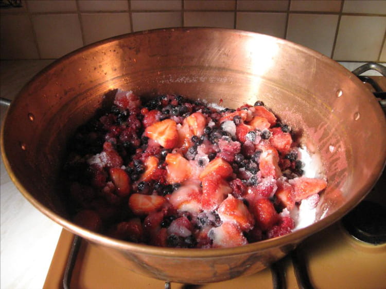 Recette de Confiture de fruits rouges : la recette facile