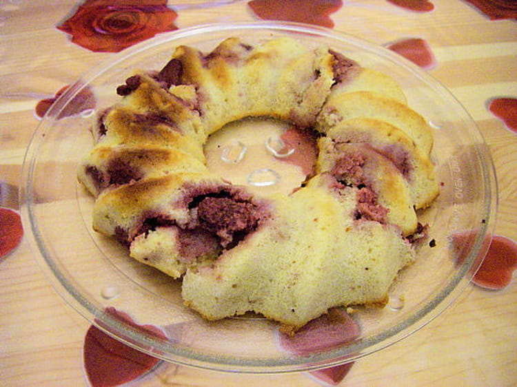 Recette de Couronne de semoule aux fruits rouges